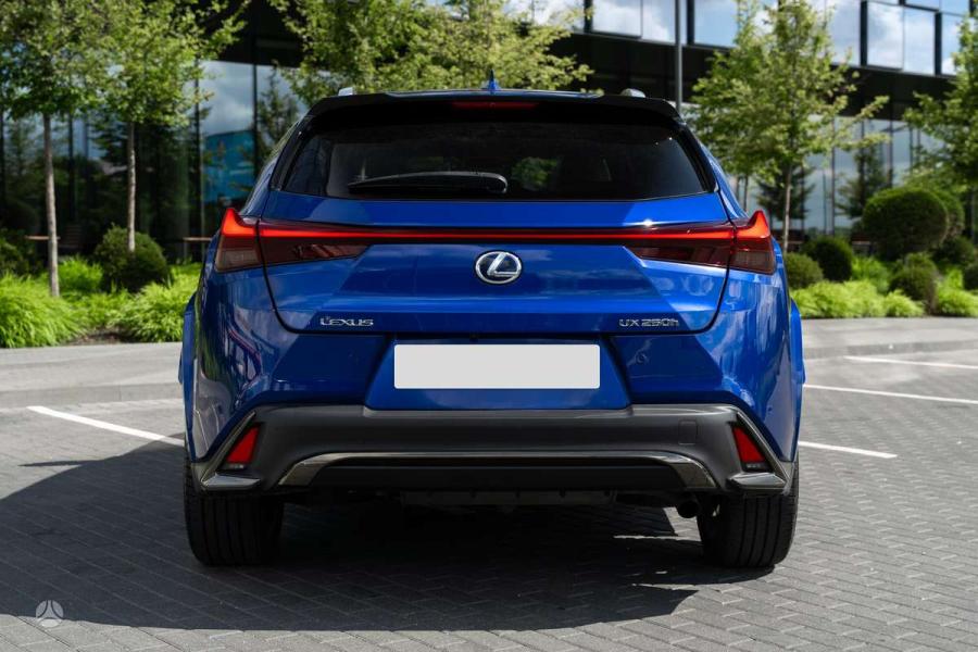 Zils Lexus UX 250h 2022 Viļņa, ar dzinēja tilpumu 1.99 L un nobraukumu 23 tūkst. km par 30999 €, foto 19 vietnē AUTOMOTO.COM.LV