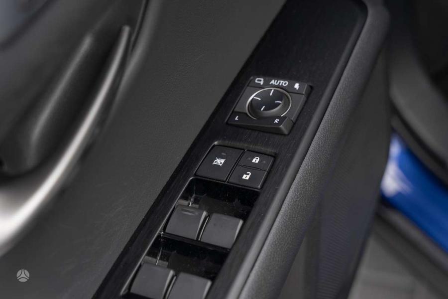Zils Lexus UX 250h 2022 Viļņa, ar dzinēja tilpumu 1.99 L un nobraukumu 23 tūkst. km par 30999 €, foto 37 vietnē AUTOMOTO.COM.LV