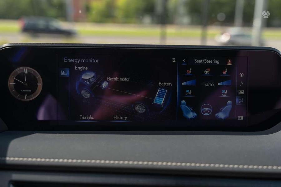 Zils Lexus UX 250h 2022 Viļņa, ar dzinēja tilpumu 1.99 L un nobraukumu 23 tūkst. km par 30999 €, foto 51 vietnē AUTOMOTO.COM.LV
