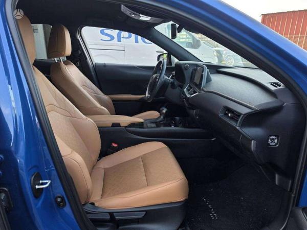 Zils Lexus UX 250h 2023 Viļņa, ar dzinēja tilpumu 1.99 L un nobraukumu 83 tūkst. km par 25999 €, foto 6 vietnē AUTOMOTO.COM.LV