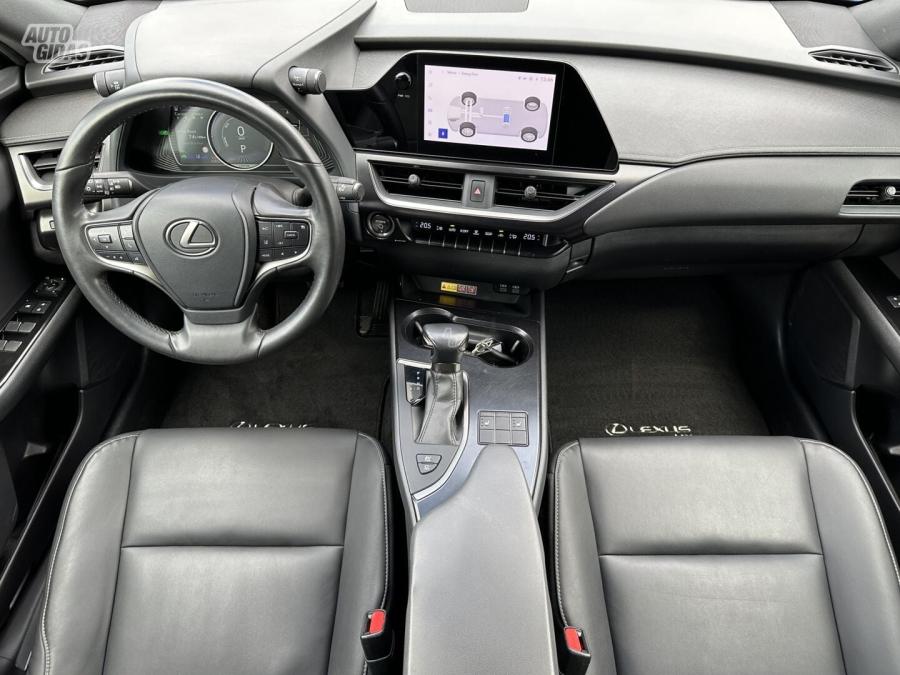 Zils Lexus UX 250h 2023 Avižieniai, ar dzinēja tilpumu 2.00 L un nobraukumu 44 tūkst. km par 31750 €, foto 4 vietnē AUTOMOTO.COM.LV