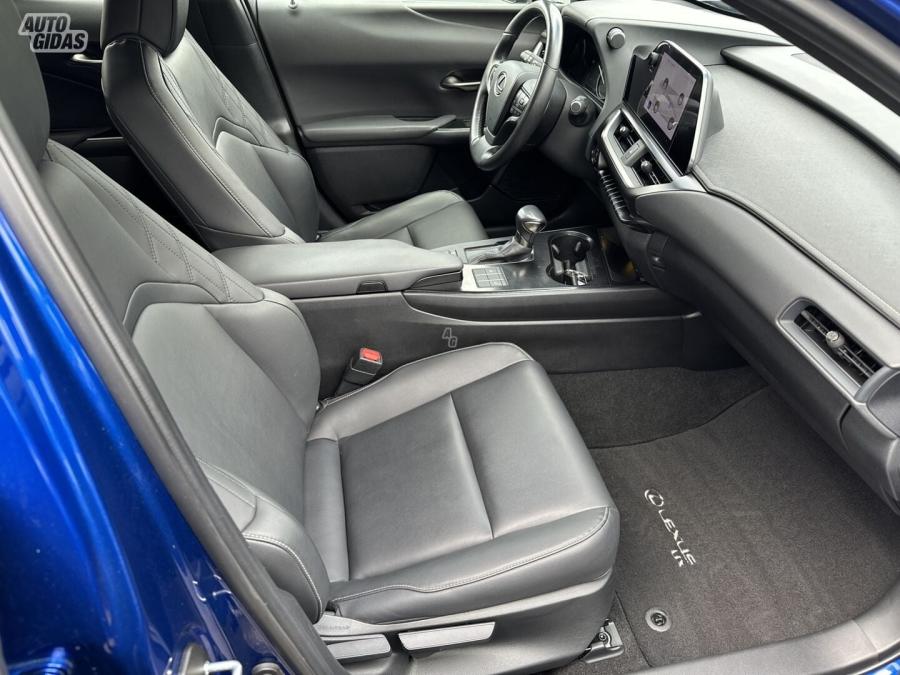 Zils Lexus UX 250h 2023 Avižieniai, ar dzinēja tilpumu 2.00 L un nobraukumu 44 tūkst. km par 31750 €, foto 5 vietnē AUTOMOTO.COM.LV