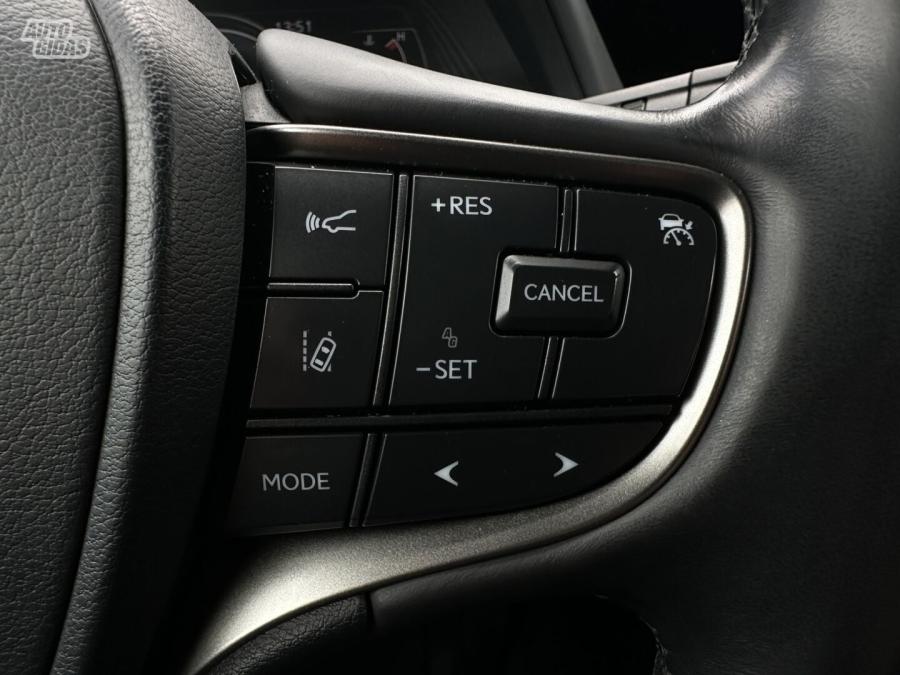 Zils Lexus UX 250h 2023 Avižieniai, ar dzinēja tilpumu 2.00 L un nobraukumu 44 tūkst. km par 31750 €, foto 13 vietnē AUTOMOTO.COM.LV