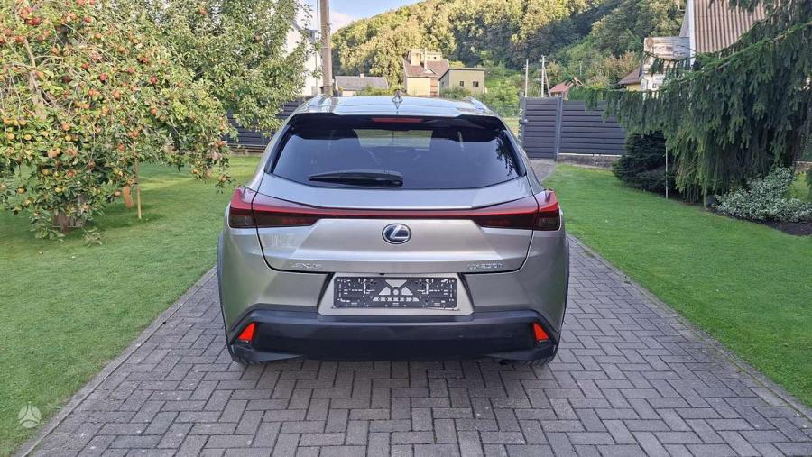 Brūns Lexus UX 250h 2019 Kauņa, ar dzinēja tilpumu 1.99 L un nobraukumu 106 tūkst. km par 20950 €, foto 7 vietnē AUTOMOTO.COM.LV