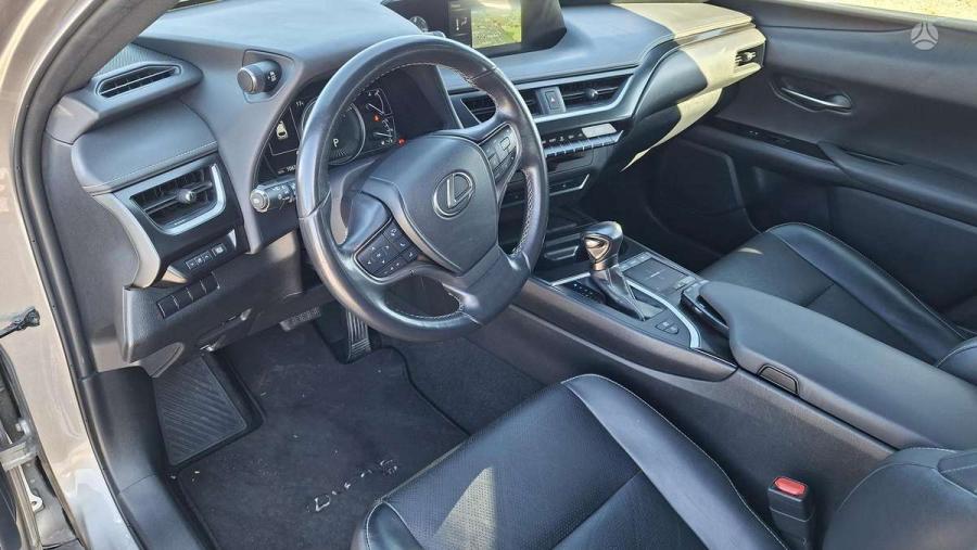 Brūns Lexus UX 250h 2019 Kauņa, ar dzinēja tilpumu 1.99 L un nobraukumu 106 tūkst. km par 20950 €, foto 12 vietnē AUTOMOTO.COM.LV