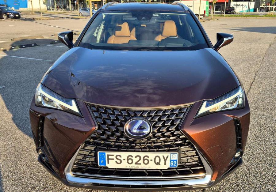 Brūns Lexus UX 250h 2020 Klaipėda, ar dzinēja tilpumu 1.99 L un nobraukumu 65 tūkst. km par 24800 €, foto 3 vietnē AUTOMOTO.COM.LV