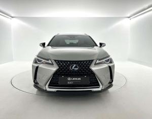 Brūns Lexus UX 250h 2022 Viļņa, ar dzinēja tilpumu 1.99 L un nobraukumu 72 tūkst. km par 28900 €, foto 5 vietnē AUTOMOTO.COM.LV