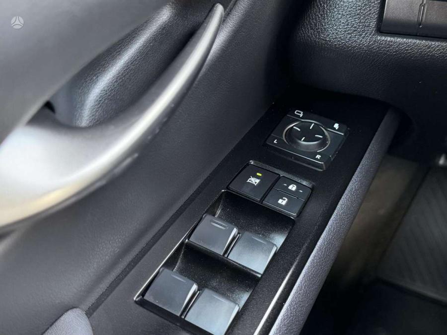 Brūns Lexus UX 250h 2022 Viļņa, ar dzinēja tilpumu 1.99 L un nobraukumu 100 tūkst. km par 18500 €, foto 10 vietnē AUTOMOTO.COM.LV