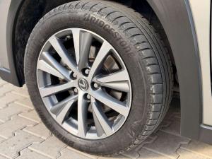 Brūns Lexus UX 250h 2022 Viļņa, ar dzinēja tilpumu 1.99 L un nobraukumu 100 tūkst. km par 18500 €, foto 31 vietnē AUTOMOTO.COM.LV