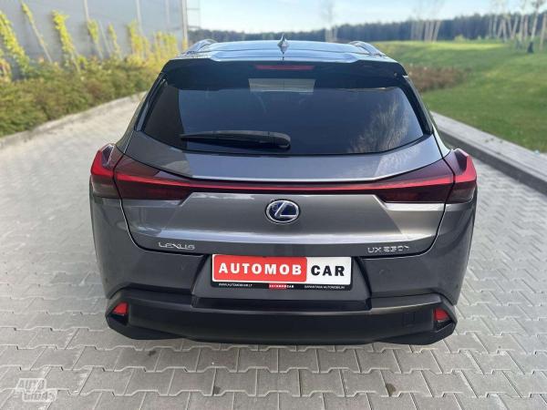 Лексус UX 250h 2019 в Вильнюс, объемом двигателя 2.00 л и пробегом 103 тыс. км за 25300 €, фото 9 на AUTOMOTO.COM.LV