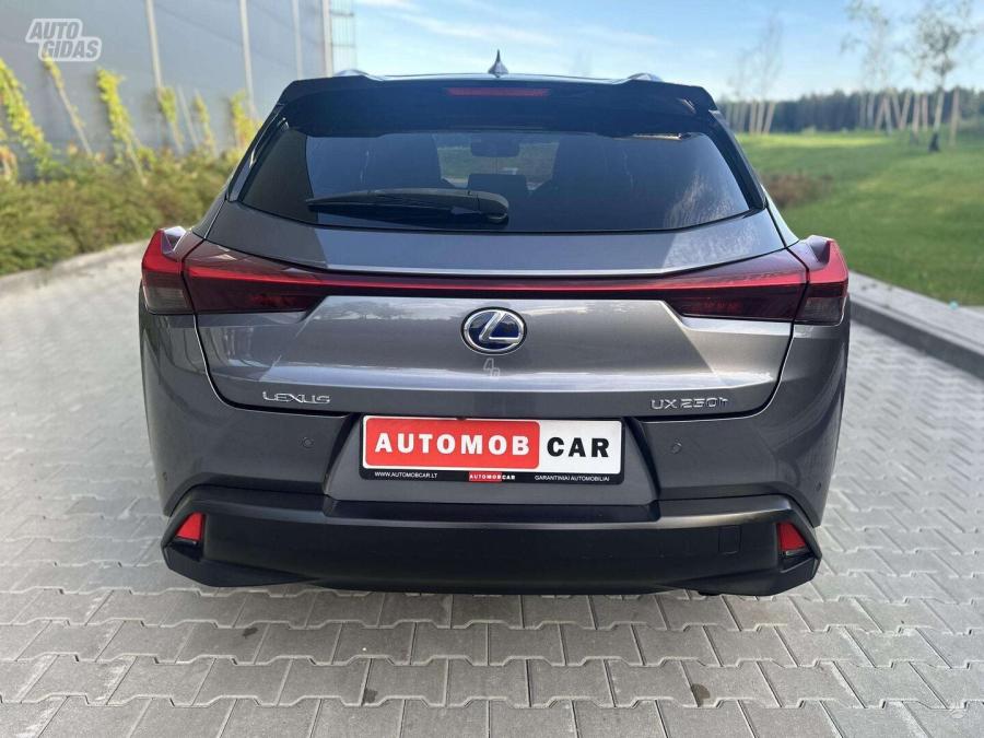 Лексус UX 250h 2019 в Вильнюс, объемом двигателя 2.00 л и пробегом 103 тыс. км за 25300 €, фото 9 на AUTOMOTO.COM.LV