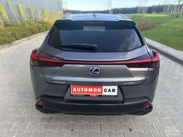 Лексус UX 250h 2019 в Вильнюс, объемом двигателя 2.00 л и пробегом 103 тыс. км за 25300 €, фото 9 на AUTOMOTO.COM.LV