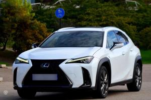 Lexus UX 250h 2019 in Vilnius, with an engine capacity of 1.99 L and mileage of 138 thousand km for 23990 €, photo 9 on AUTOMOTO.COM.LV