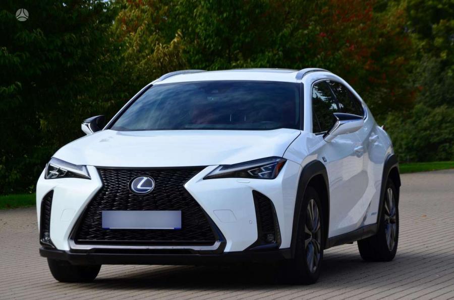 Lexus UX 250h 2019 in Vilnius, with an engine capacity of 1.99 L and mileage of 138 thousand km for 23990 €, photo 22 on AUTOMOTO.COM.LV