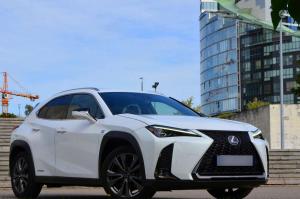 Lexus UX 250h 2019 in Vilnius, with an engine capacity of 1.99 L and mileage of 138 thousand km for 23990 €, photo 24 on AUTOMOTO.COM.LV