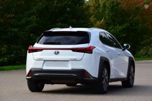 Lexus UX 250h 2019 in Vilnius, with an engine capacity of 1.99 L and mileage of 138 thousand km for 23990 €, photo 32 on AUTOMOTO.COM.LV