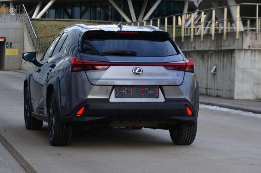 Lexus UX 250h 2020 Viļņa, ar dzinēja tilpumu 0.00 L un nobraukumu 81 tūkst. km par 23100 €, foto 5 vietnē AUTOMOTO.COM.LV