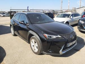 Lexus UX 250h 2020 in Vilnius, with an engine capacity of 2.00 L and mileage of 130 thousand km for 16000 €, photo  on AUTOMOTO.COM.LV