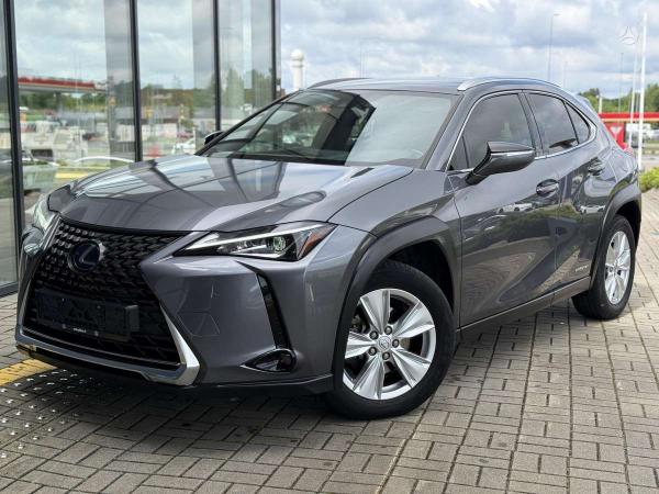 Lexus UX 250h 2020 in Vilnius, with an engine capacity of 1.99 L and mileage of 44 thousand km for 23333 €, photo 1 on AUTOMOTO.COM.LV