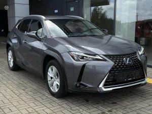 Lexus UX 250h 2020 in Vilnius, with an engine capacity of 1.99 L and mileage of 44 thousand km for 23333 €, photo 8 on AUTOMOTO.COM.LV