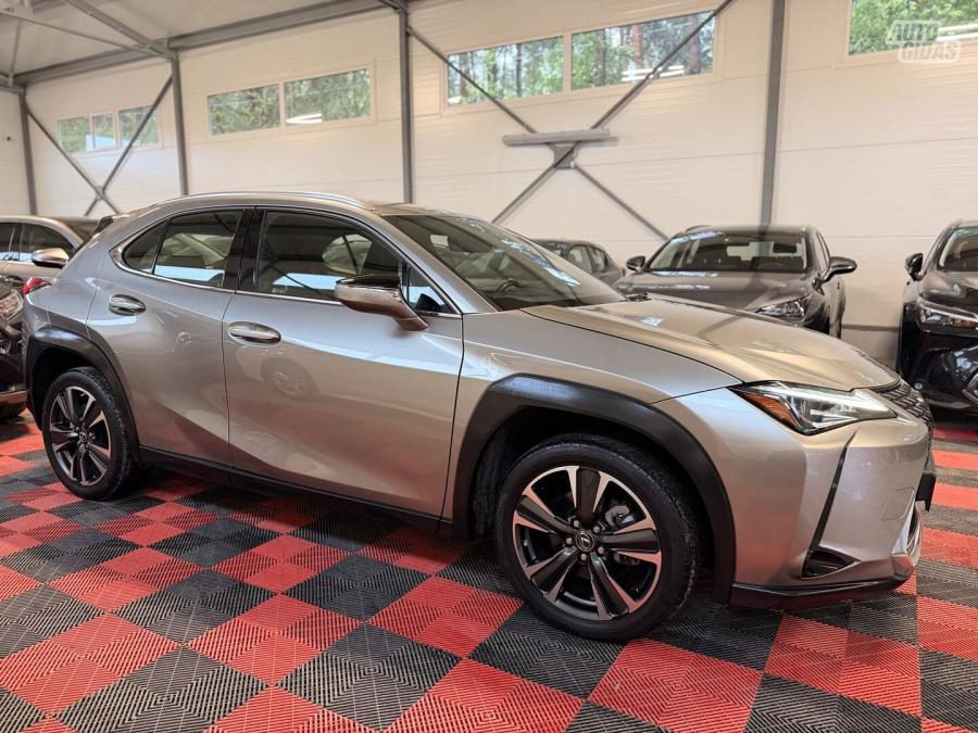 Lexus UX 250h 2021 Viļņa, ar dzinēja tilpumu 2.00 L un nobraukumu 79 tūkst. km par 23450 €, foto 5 vietnē AUTOMOTO.COM.LV