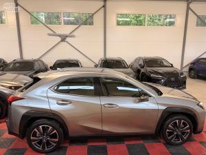 Lexus UX 250h 2021 Viļņa, ar dzinēja tilpumu 2.00 L un nobraukumu 79 tūkst. km par 23450 €, foto 6 vietnē AUTOMOTO.COM.LV