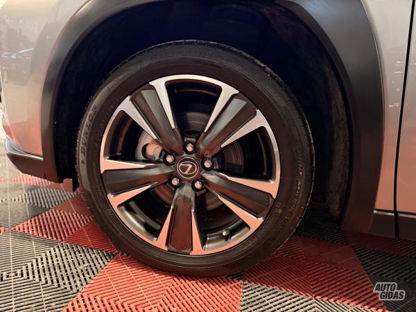 Lexus UX 250h 2021 Viļņa, ar dzinēja tilpumu 2.00 L un nobraukumu 79 tūkst. km par 23450 €, foto 7 vietnē AUTOMOTO.COM.LV