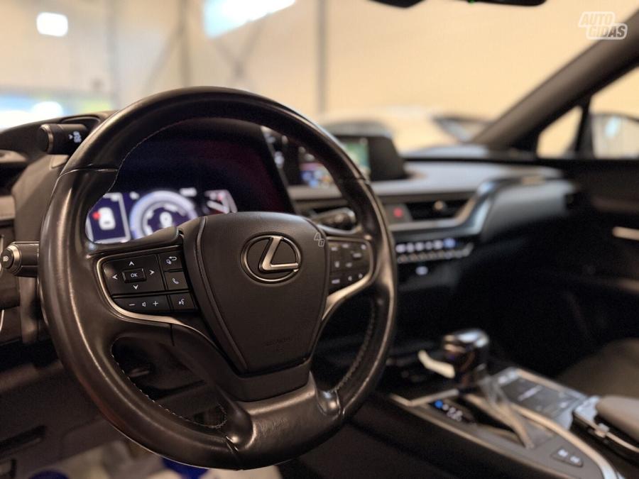 Lexus UX 250h 2021 Viļņa, ar dzinēja tilpumu 2.00 L un nobraukumu 79 tūkst. km par 23450 €, foto 10 vietnē AUTOMOTO.COM.LV