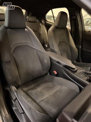 Lexus UX 250h 2021 Viļņa, ar dzinēja tilpumu 2.00 L un nobraukumu 79 tūkst. km par 23450 €, foto 19 vietnē AUTOMOTO.COM.LV