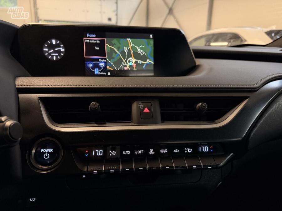 Lexus UX 250h 2021 Viļņa, ar dzinēja tilpumu 2.00 L un nobraukumu 79 tūkst. km par 23450 €, foto 23 vietnē AUTOMOTO.COM.LV