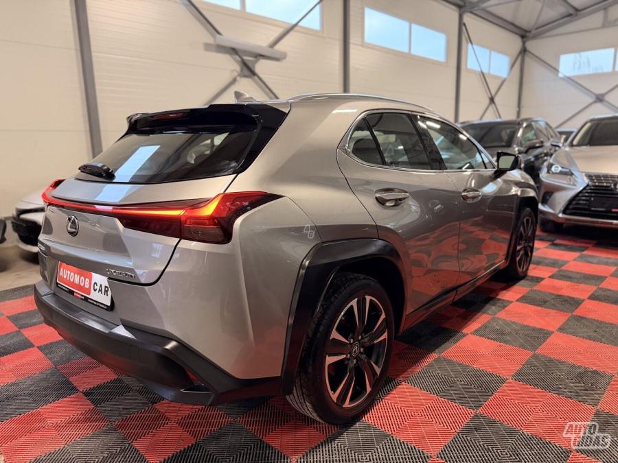 Lexus UX 250h 2021 Viļņa, ar dzinēja tilpumu 2.00 L un nobraukumu 79 tūkst. km par 23450 €, foto 30 vietnē AUTOMOTO.COM.LV
