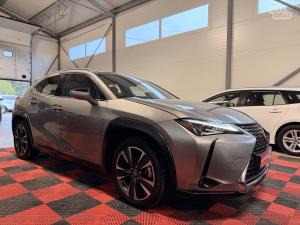 Lexus UX 250h 2021 Viļņa, ar dzinēja tilpumu 2.00 L un nobraukumu 79 tūkst. km par 23450 €, foto 32 vietnē AUTOMOTO.COM.LV