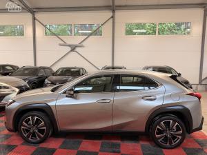 Lexus UX 250h 2021 Viļņa, ar dzinēja tilpumu 2.00 L un nobraukumu 79 tūkst. km par 23450 €, foto 35 vietnē AUTOMOTO.COM.LV
