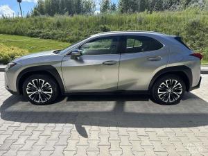 Лексус UX 250h 2021 в Вильнюс, объемом двигателя 2.00 л и пробегом 76 тыс. км за 25050 €, фото 10 на AUTOMOTO.COM.LV