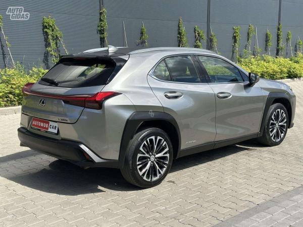 Лексус UX 250h 2021 в Вильнюс, объемом двигателя 2.00 л и пробегом 76 тыс. км за 25050 €, фото 4 на AUTOMOTO.COM.LV
