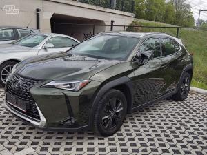 Lexus UX 250h 2021 in Alytus, with an engine capacity of 2.00 L and mileage of 117 thousand km for 23900 €, photo 3 on AUTOMOTO.COM.LV