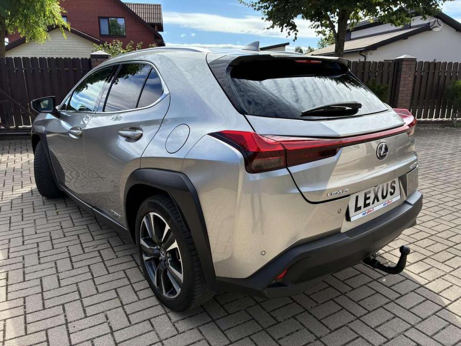 Lexus UX 250h 2021 Viļņa, ar dzinēja tilpumu 1.99 L un nobraukumu 105 tūkst. km par 21800 €, foto 7 vietnē AUTOMOTO.COM.LV
