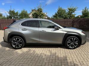 Lexus UX 250h 2021 Viļņa, ar dzinēja tilpumu 1.99 L un nobraukumu 105 tūkst. km par 21800 €, foto 10 vietnē AUTOMOTO.COM.LV