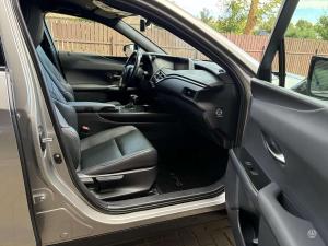 Lexus UX 250h 2021 Viļņa, ar dzinēja tilpumu 1.99 L un nobraukumu 105 tūkst. km par 21800 €, foto 15 vietnē AUTOMOTO.COM.LV