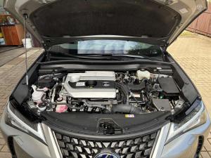 Lexus UX 250h 2021 Viļņa, ar dzinēja tilpumu 1.99 L un nobraukumu 105 tūkst. km par 21800 €, foto 29 vietnē AUTOMOTO.COM.LV