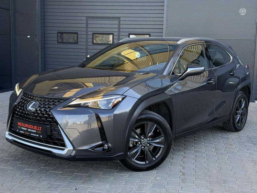 Lexus UX 250h 2023 Viļņa, ar dzinēja tilpumu 1.99 L un nobraukumu 70 tūkst. km par 25777 €, foto 1 vietnē AUTOMOTO.COM.LV