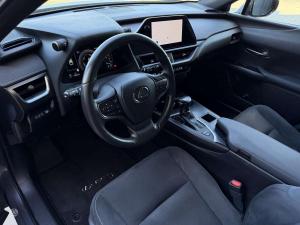 Lexus UX 250h 2023 Viļņa, ar dzinēja tilpumu 1.99 L un nobraukumu 70 tūkst. km par 25777 €, foto 8 vietnē AUTOMOTO.COM.LV
