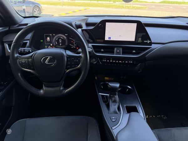 Lexus UX 250h 2023 Viļņa, ar dzinēja tilpumu 1.99 L un nobraukumu 70 tūkst. km par 25777 €, foto 9 vietnē AUTOMOTO.COM.LV
