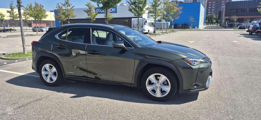 Zaļš Lexus UX 250h 2021 Klaipėda, ar dzinēja tilpumu 1.99 L un nobraukumu 94 tūkst. km par 23600 €, foto 10 vietnē AUTOMOTO.COM.LV