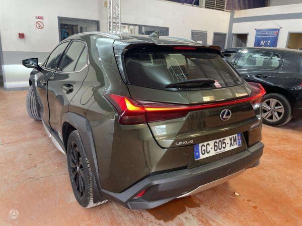 Zaļš Lexus UX 250h 2021 Viļņa, ar dzinēja tilpumu 1.99 L un nobraukumu 93 tūkst. km par 24500 €, foto 5 vietnē AUTOMOTO.COM.LV