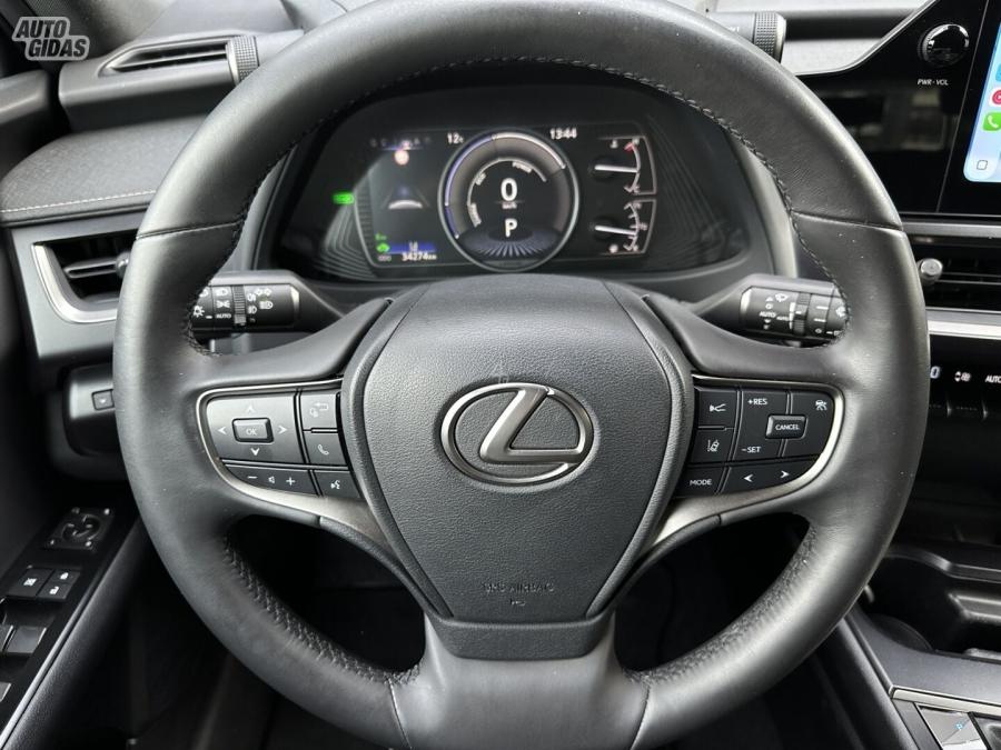 Zaļš Lexus UX 250h 2023 Avižieniai, ar dzinēja tilpumu 2.00 L un nobraukumu 34 tūkst. km par 28950 €, foto 8 vietnē AUTOMOTO.COM.LV