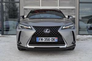 Grey Lexus UX 250h 2019 in Vilnius, with an engine capacity of 1.99 L and mileage of 130 thousand km for 21000 €, photo 3 on AUTOMOTO.COM.LV