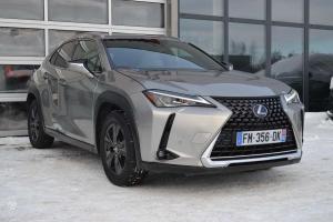 Grey Lexus UX 250h 2019 in Vilnius, with an engine capacity of 1.99 L and mileage of 130 thousand km for 21000 €, photo 5 on AUTOMOTO.COM.LV