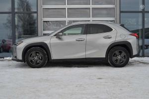 Grey Lexus UX 250h 2019 in Vilnius, with an engine capacity of 1.99 L and mileage of 130 thousand km for 21000 €, photo 7 on AUTOMOTO.COM.LV