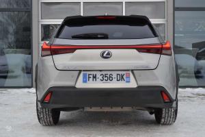 Grey Lexus UX 250h 2019 in Vilnius, with an engine capacity of 1.99 L and mileage of 130 thousand km for 21000 €, photo 9 on AUTOMOTO.COM.LV